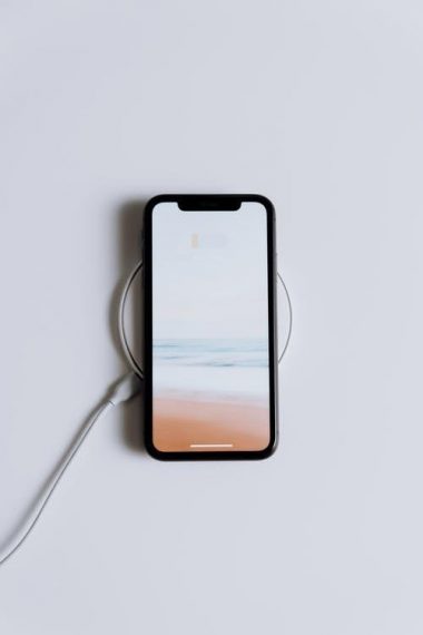 What Is Reverse Wireless Charging- Is It Useful Enough? - PowerUpTips